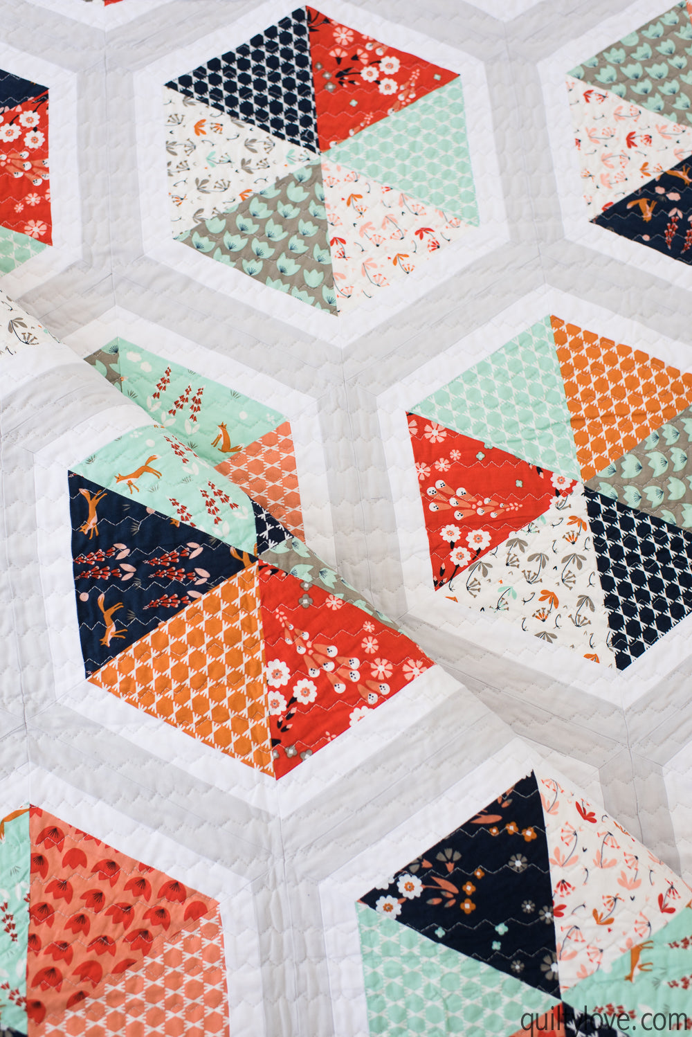 Triangle Hexies PDF quilt pattern – Quilty Love