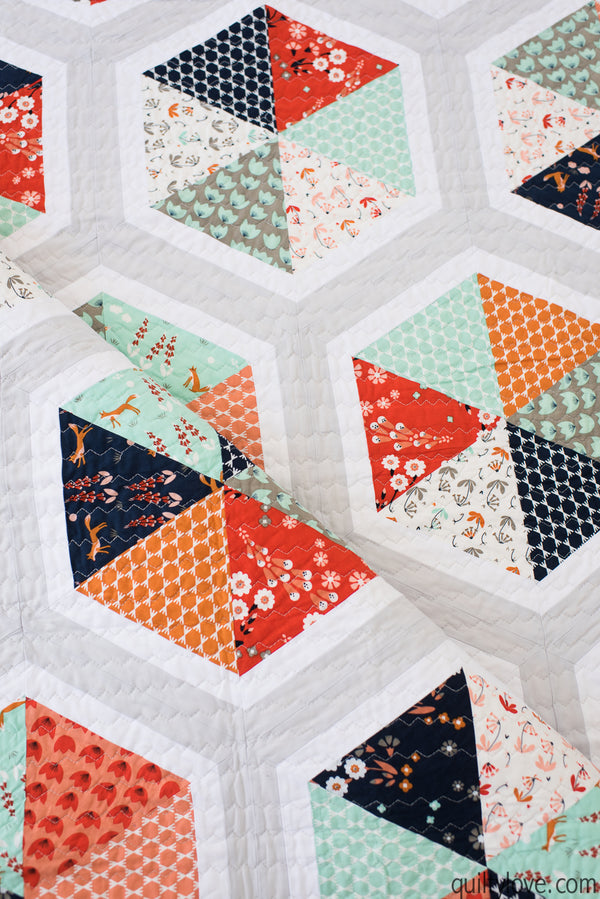 Triangle Hexies PDF quilt pattern – Quilty Love